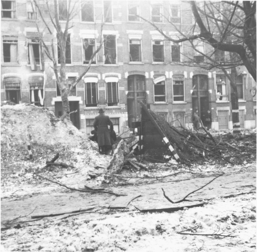 ROTTERDAM HERDENKT BOMBARDEMENT DOOR NATIONAAL SOCIALISTEN - Waterweg ...