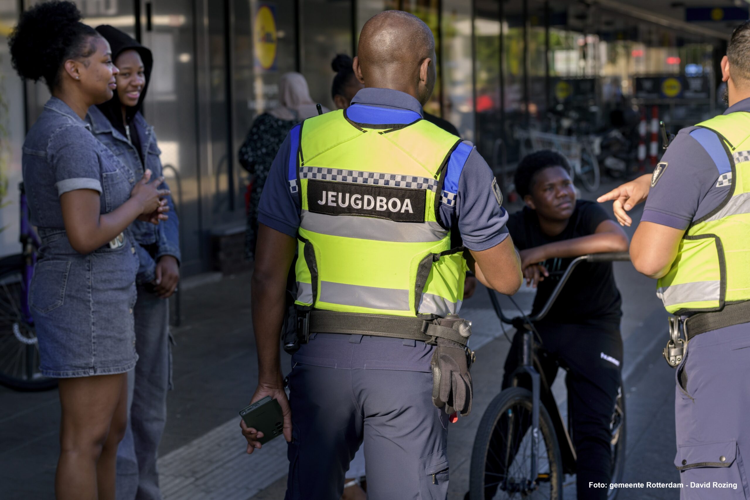 NIEUWE KOERS IN HANDHAVING ROTTERDAM - Waterweg-Actueel